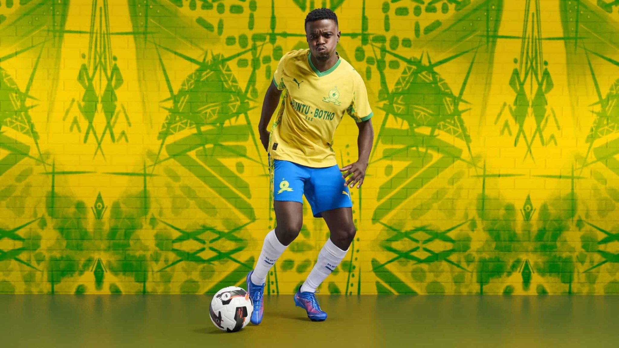 Sundowns unveil home and away kits for 2025/26 season – Soccer Bullet